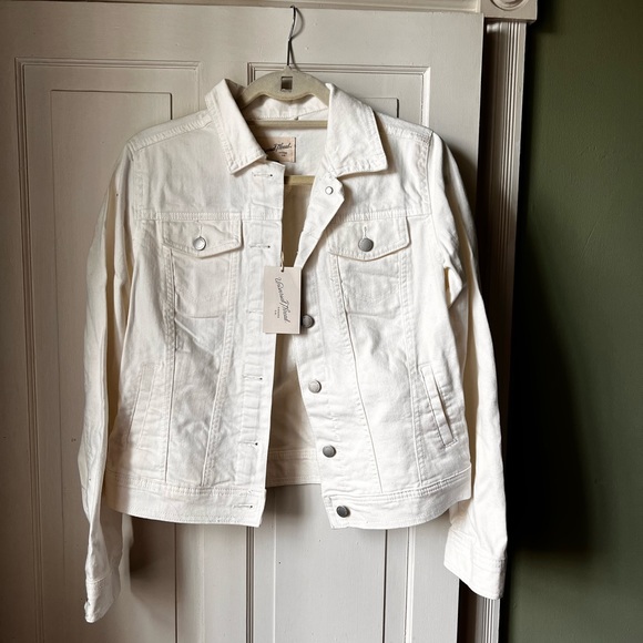 Universal Thread | Jackets & Coats | Universal Thread Jean Jacket White ...